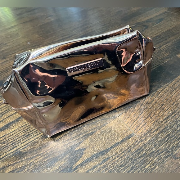 Isabella Scott Sydney | Bags | Isabella Scott Sydney Metallic Rose Gold ...